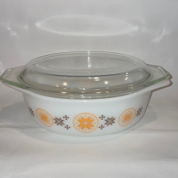 Pyrex | Kitchen | Vintage Pyrex Town And Country 12 Quart Casserole ...